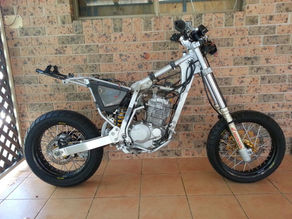 XR250 Motard Build... - Page 3